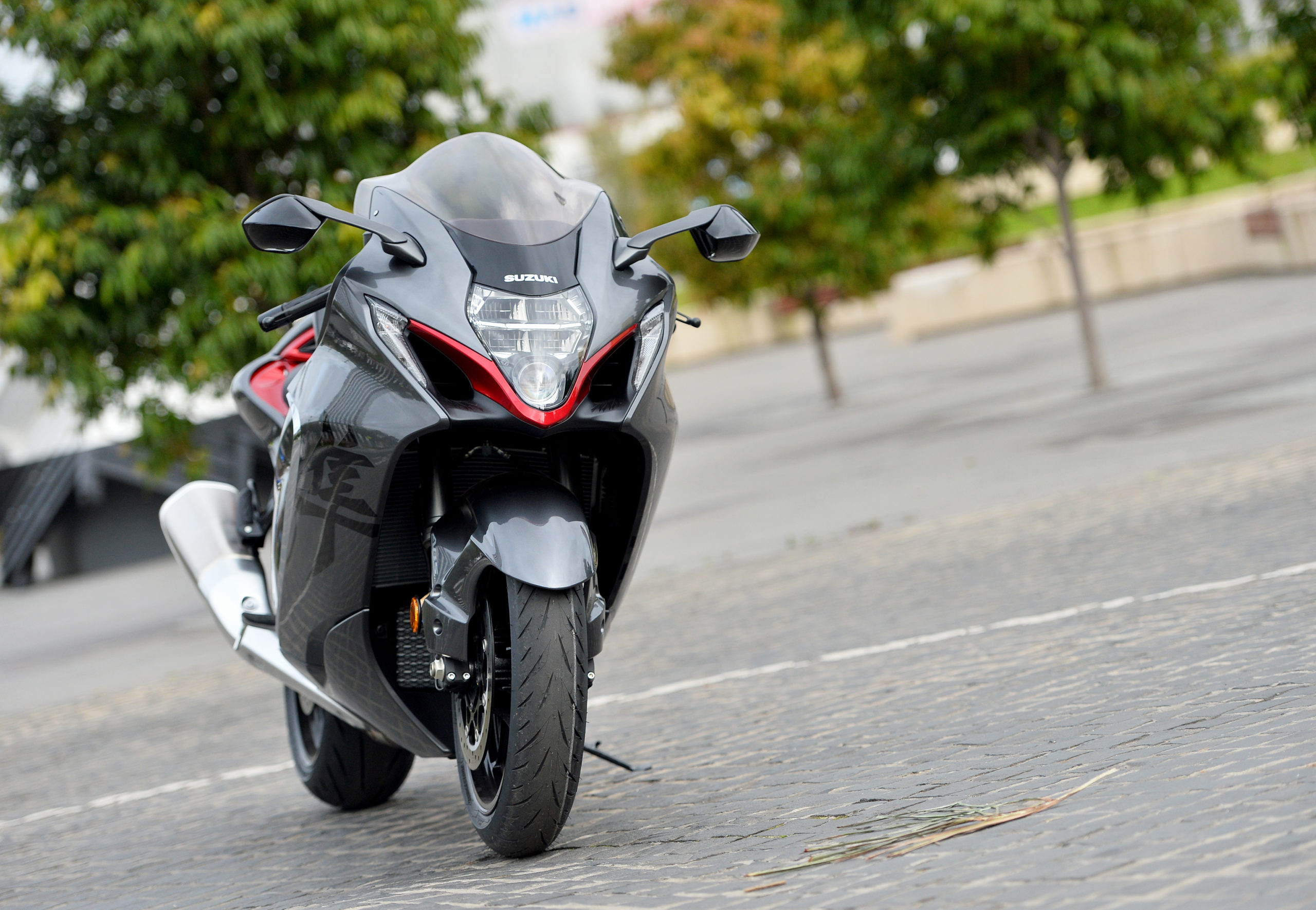 SUZUKI GSX1300RR HYABUSA - TwoWheels